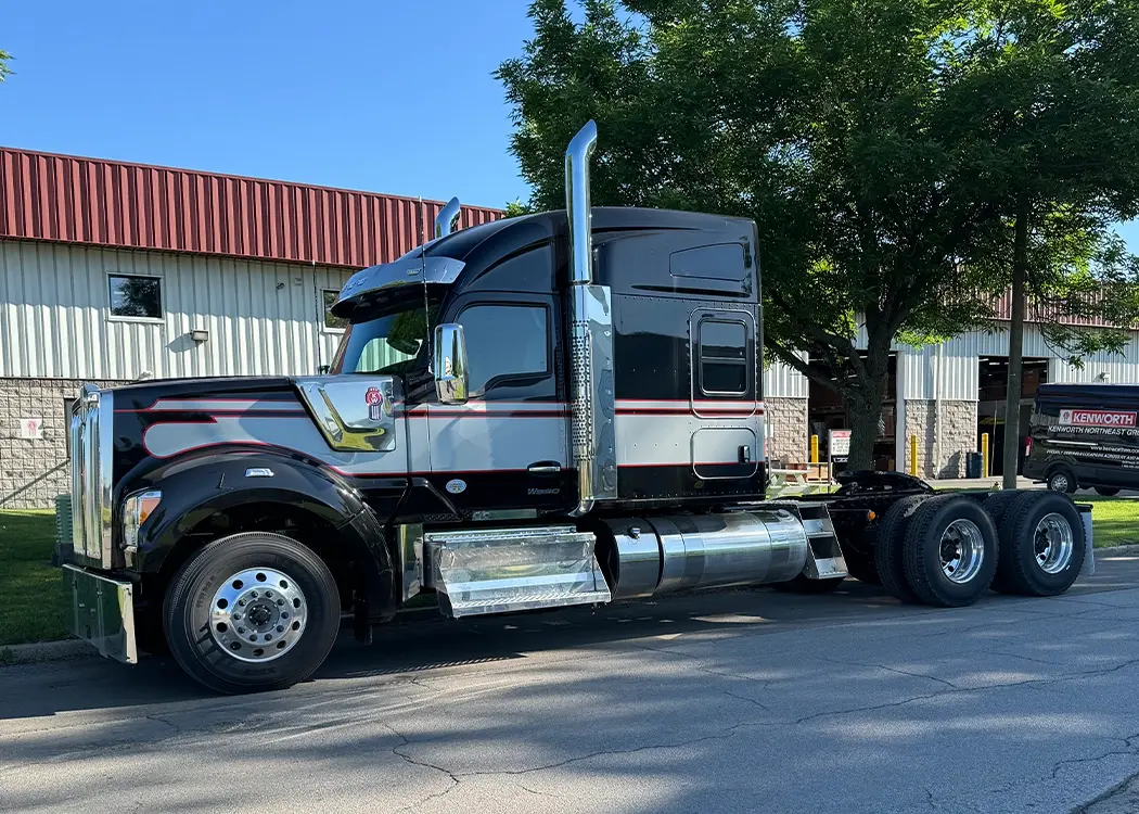 Kenworth W990